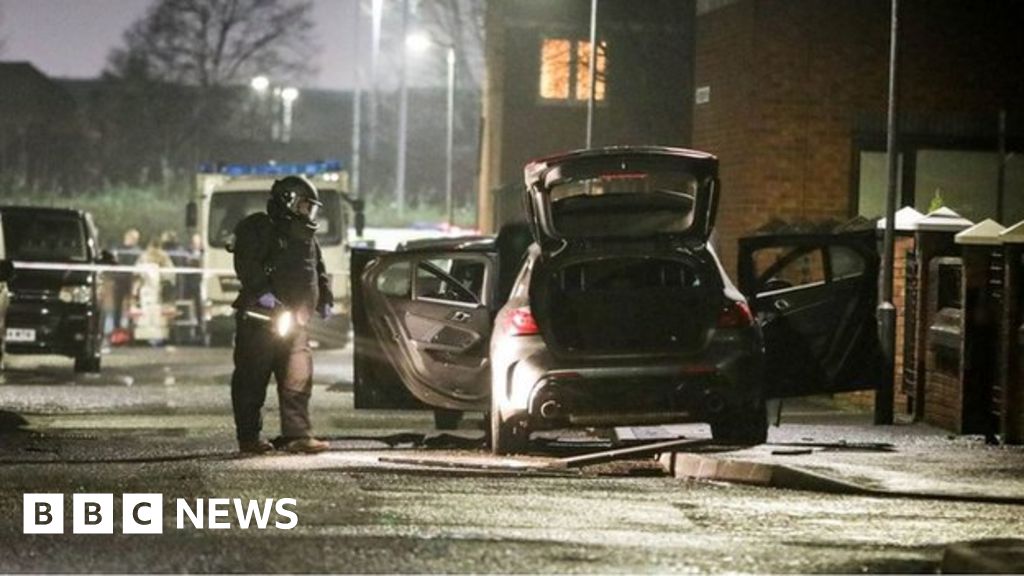 Salford homes evacuated after car explosion - BBC News