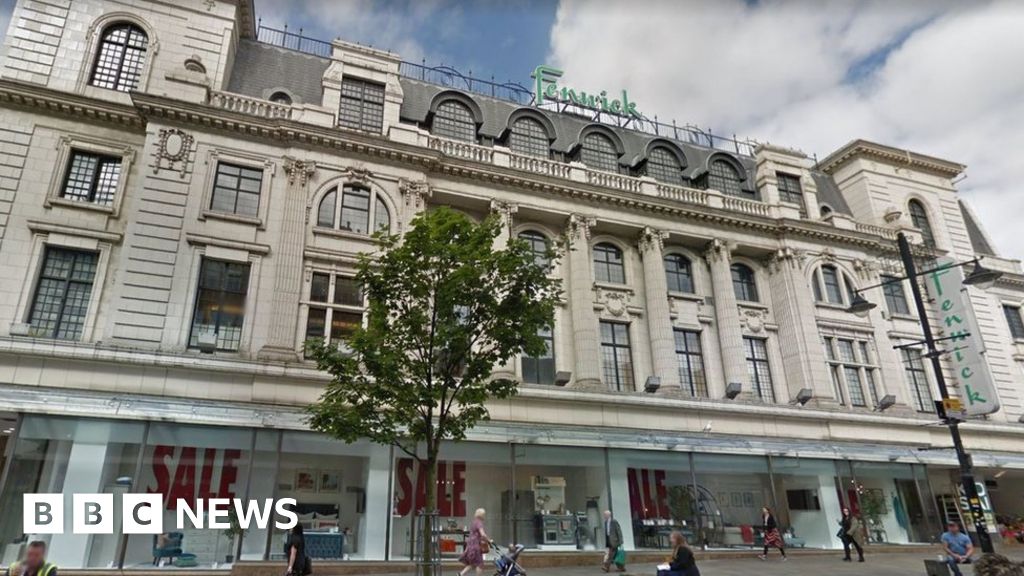 Fenwick cuts 408 jobs to modernise - BBC News