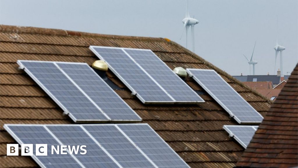 Carlisle MP calls for mandatory solar panels on new-build homes - BBC News