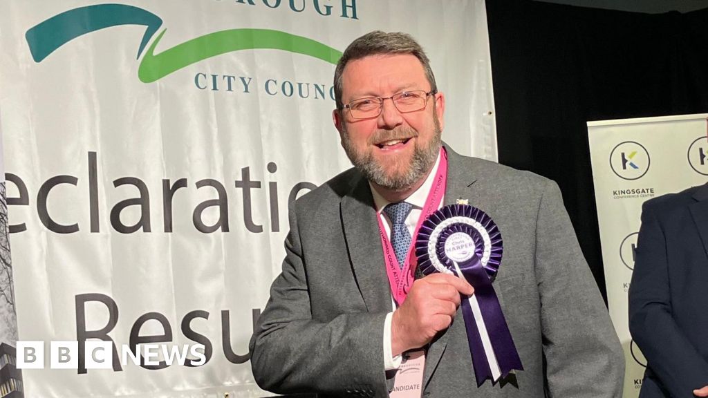 Peterborough First councillor steps down as group leader - BBC News