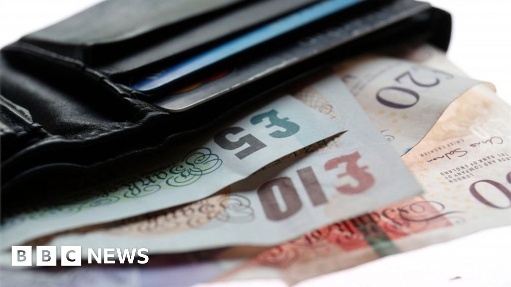 Revenue Scotland collects £572m in first year - BBC News