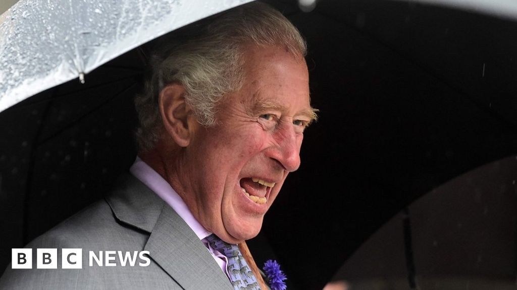 Coronavirus: Prince Charles thanks NHS staff on return to Wales