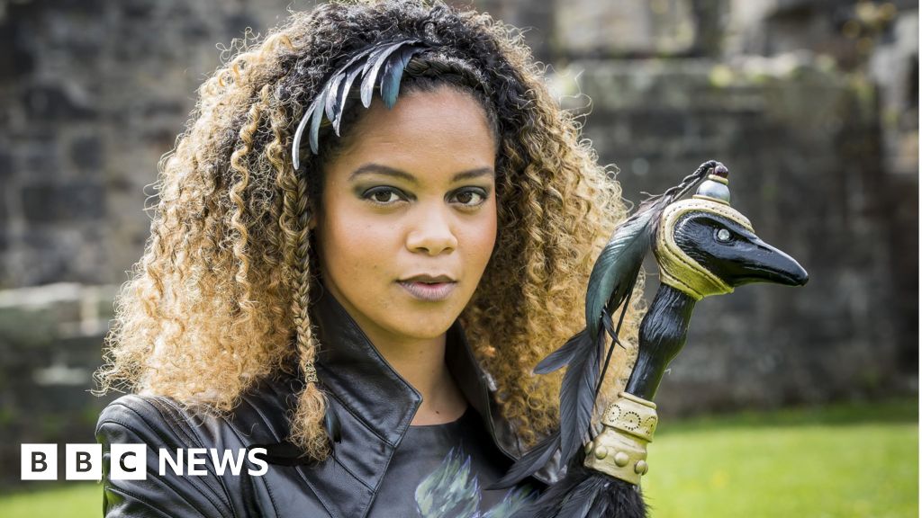 Cult TV series Raven to be made in Cairngorms - BBC News