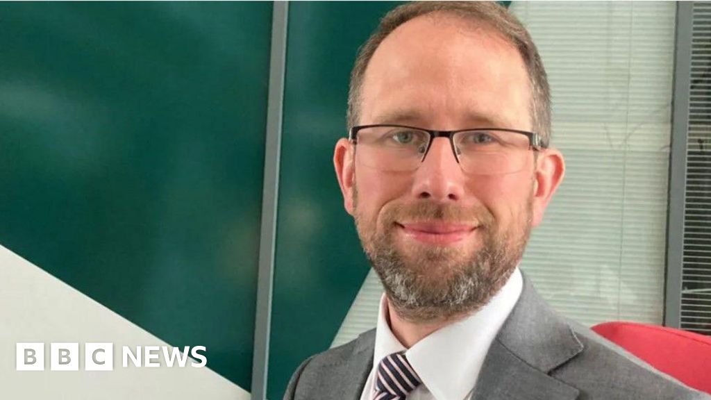 Thames Valley PCC: Matthew Barber re-elected - BBC News