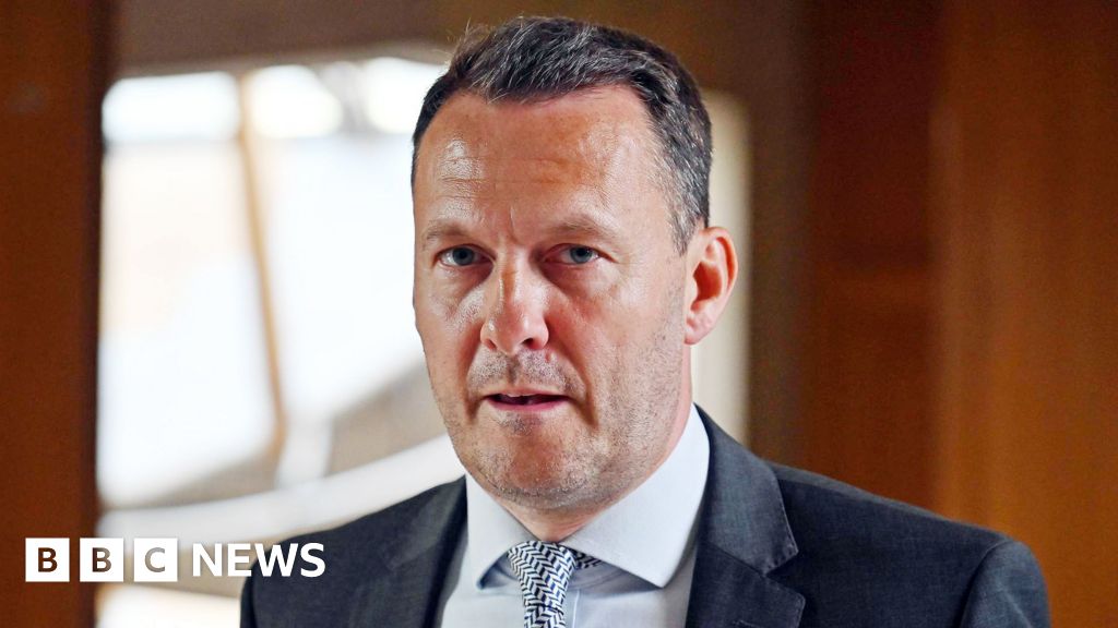 Tory MSP Russell Findlay warned of threats against his life - BBC News