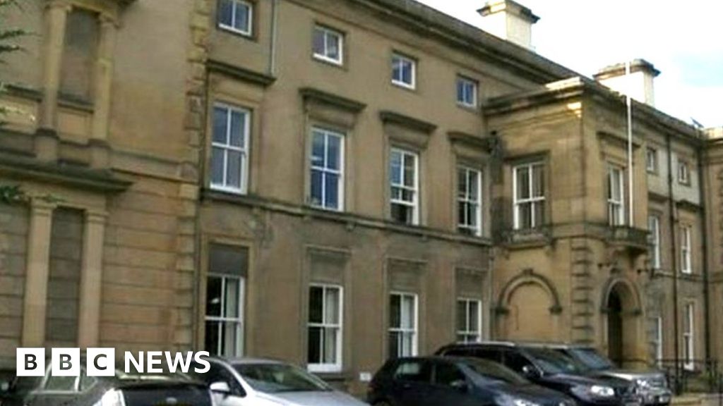 Northallerton: 'Prehistoric' remains found at former police HQ - BBC News