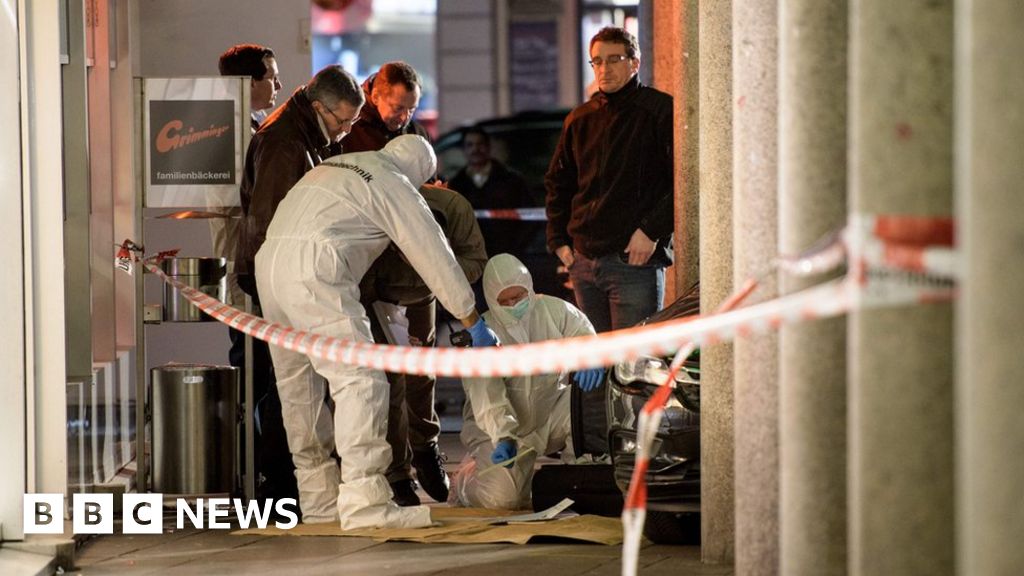 Heidelberg car attack: Police investigate suspect - BBC News