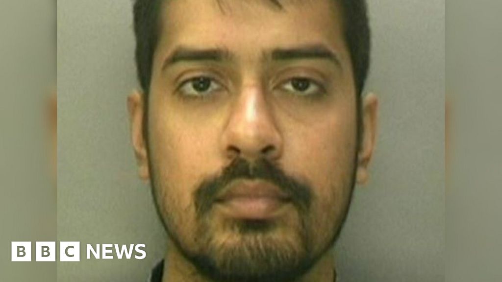Abdul Elahi: Blackmailer sold abuse 'box sets' to paedophiles - BBC News