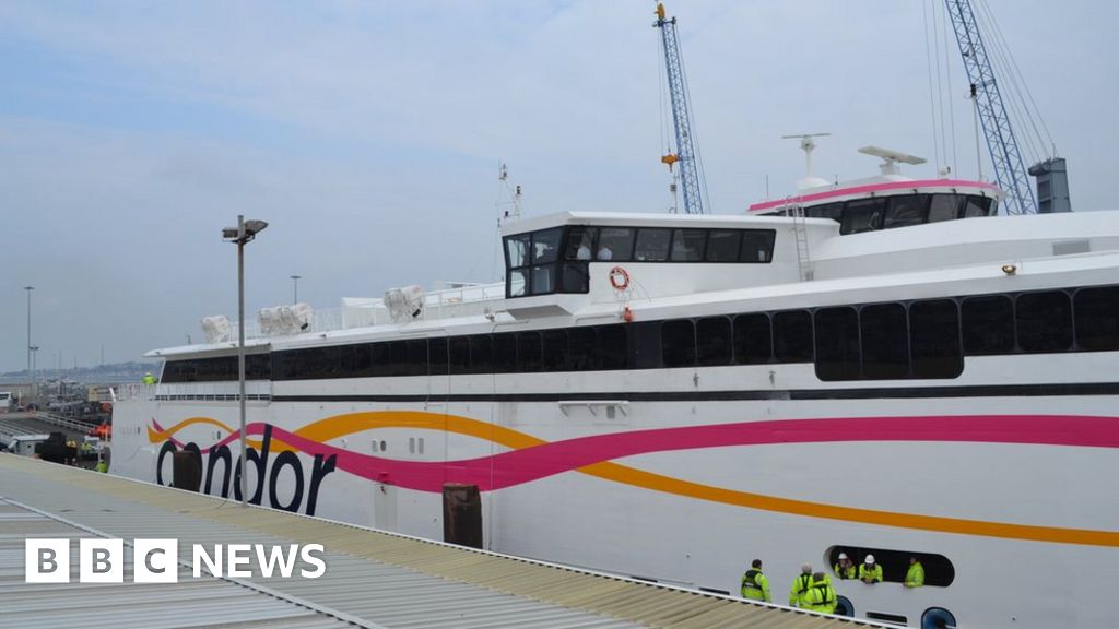 Channel Islands Condor Liberation ferry cancelled - BBC News