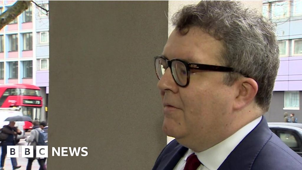 Labour: Momentum, Unite and a 'plan' to take over the party - BBC News