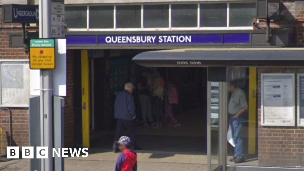 Queensbury Tube station: Arrests made after fatal attack - BBC News