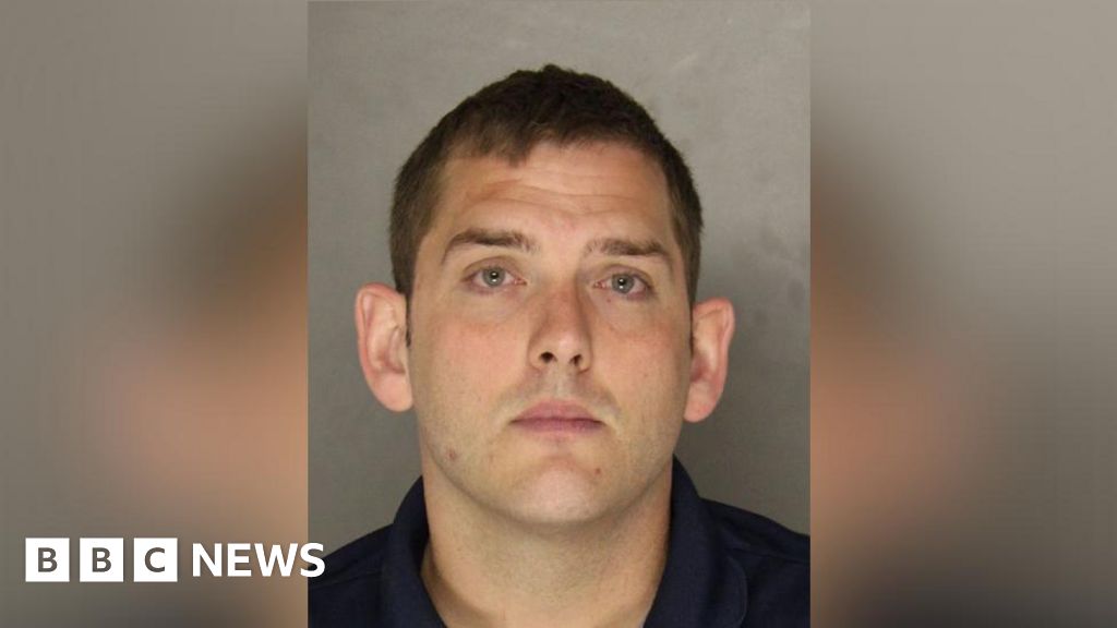 Policeman Michael Rosfeld Acquitted Of Killing Black Teen