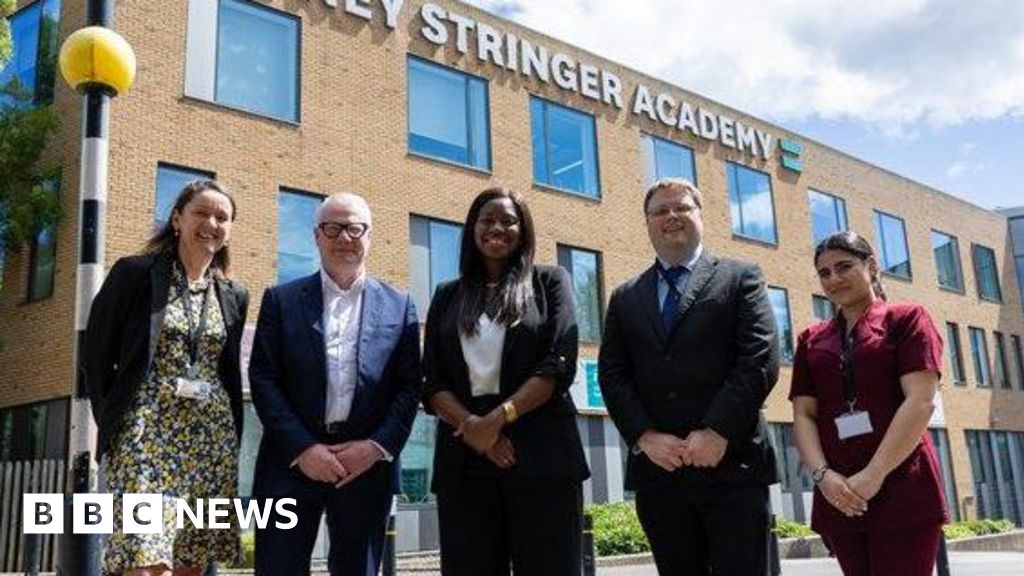 Solar panels should make huge savings for Coventry schools, mayor says