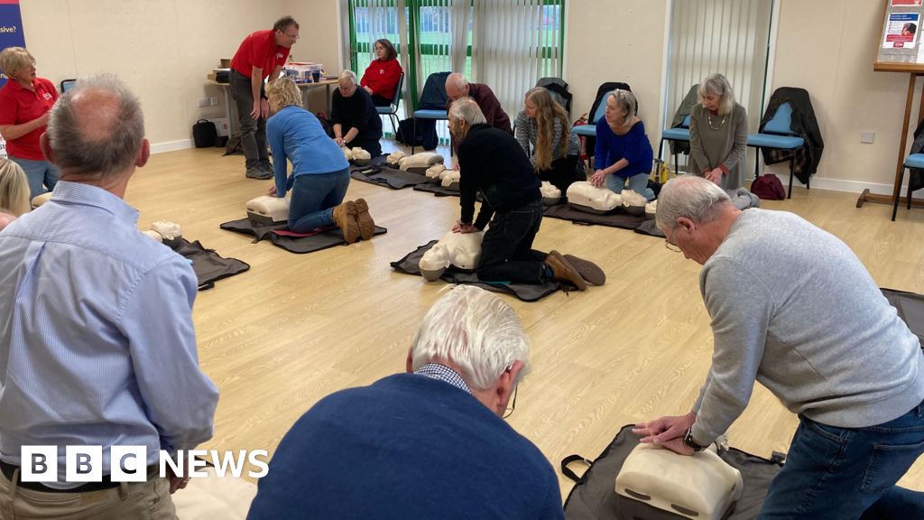 More than 100 gather in Malvern for 'essential' CPR training