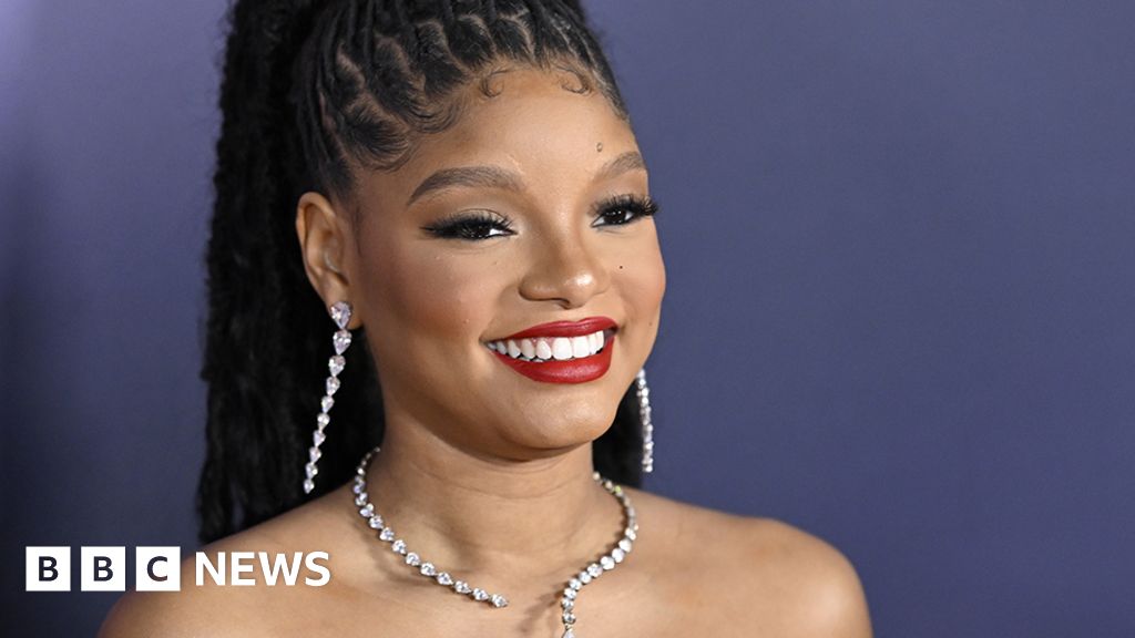 Glamour Women of the Year awards: Halle Bailey, America Ferrera and ...