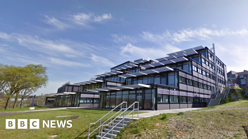 Two Sussex universities offering teaching degree apprenticeships