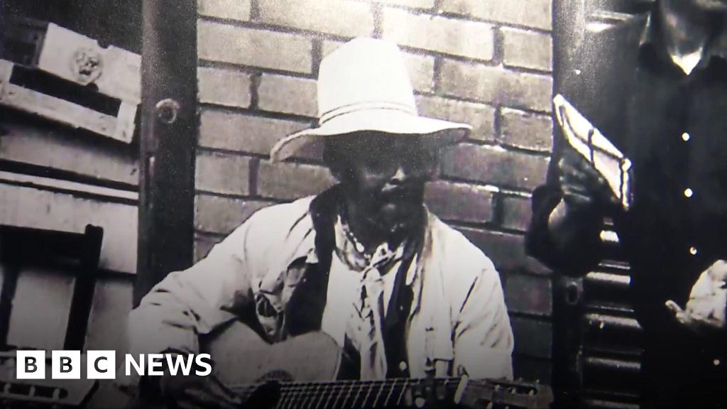 A man whose arrest sparked the Toxteth riots puts photographs on show