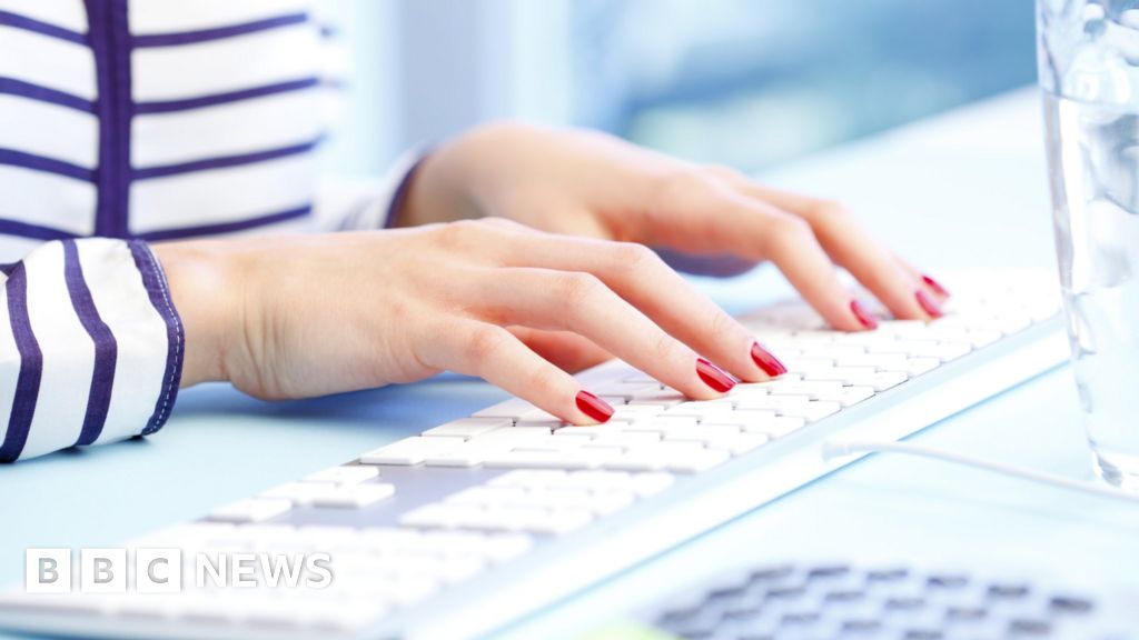 Pramerica Systems Ireland: 330 new jobs for Letterkenny - BBC News