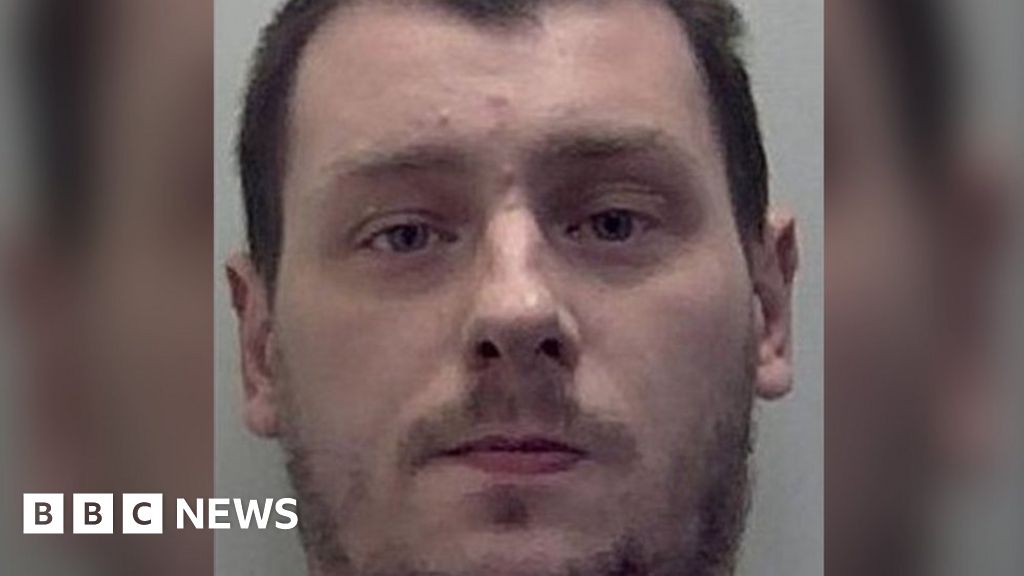 Dartford: Man who stabbed woman in her bed jailed