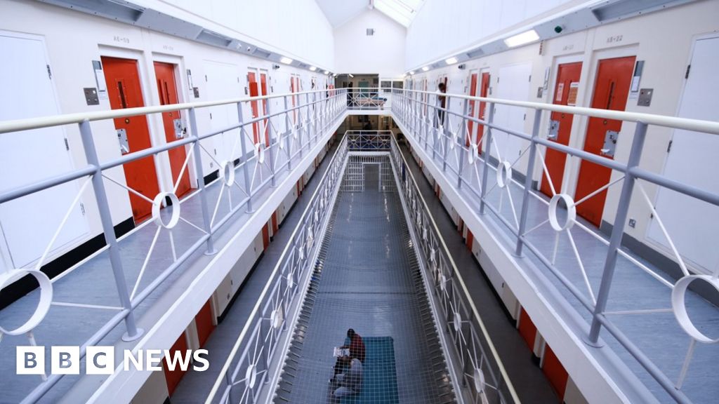 HMP Norwich prisoner hanging death ruled misadventure - BBC News