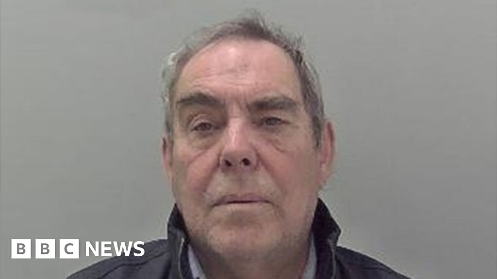 Malvern child rapist Robert Hampton jailed for 18 years - BBC News
