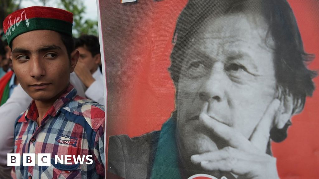 Imran Khan: Five things to know about Pakistan's prime minister