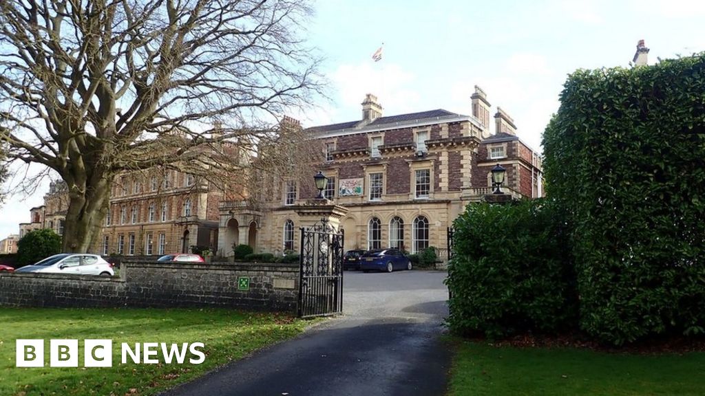 Bristol's Society of Merchant Venturers 'should aid black firms' - BBC News