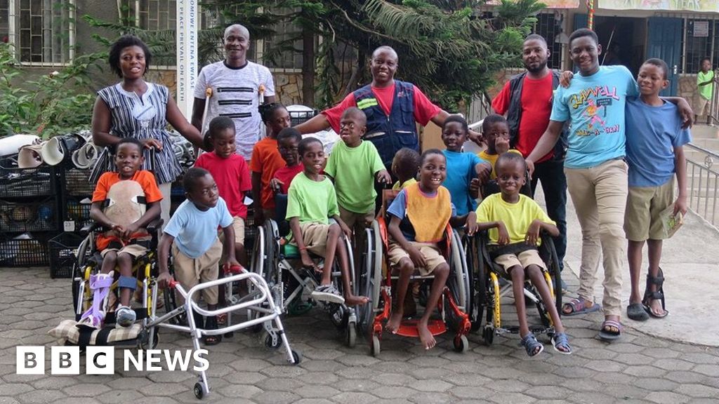 Travellers asked to carry legs to Africa