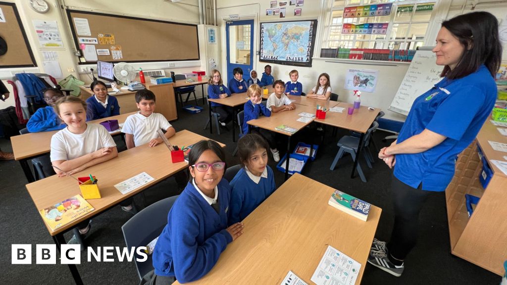 Bristol primary school incorporates exercise into lessons
