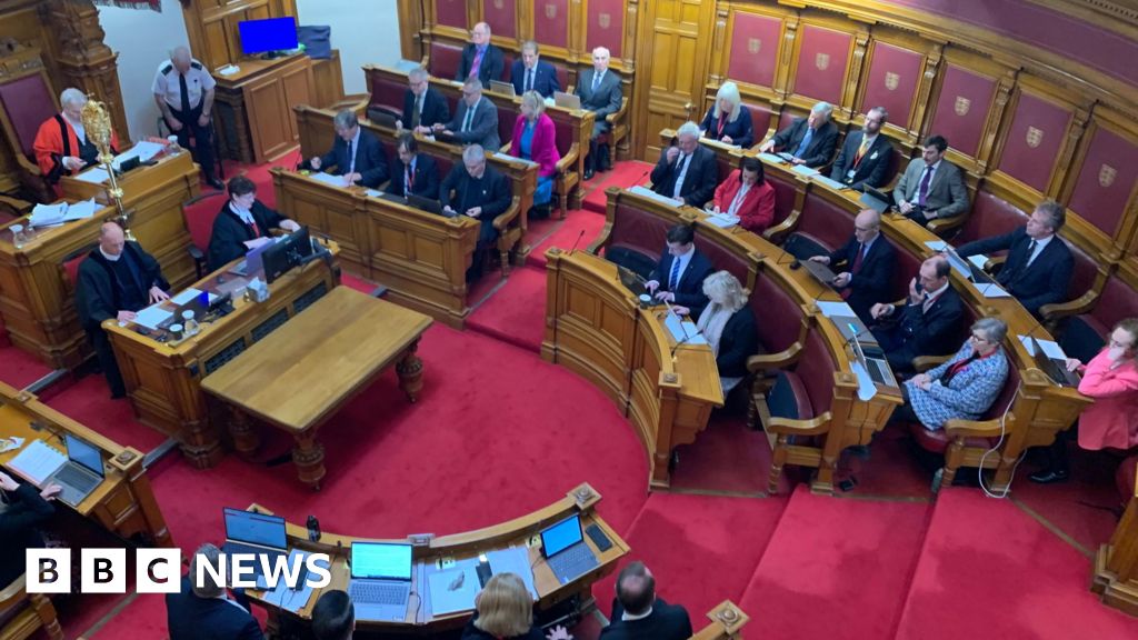 States of Jersey could scale back use of virtual meetings - BBC News