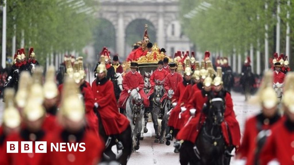 Pomp and ceremony for Queen's Speech - BBC News