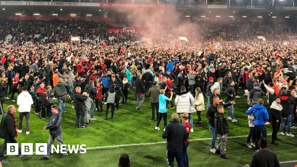 Bournemouth fans joy as Cherries return to Premier League - BBC News