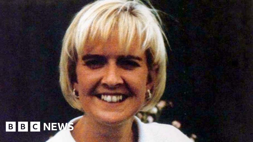 Killer Steven Ling to give parole hearing evidence in private - BBC News
