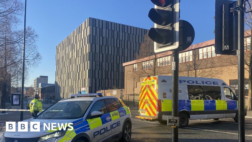 Sheffield: Police incident closes city centre road