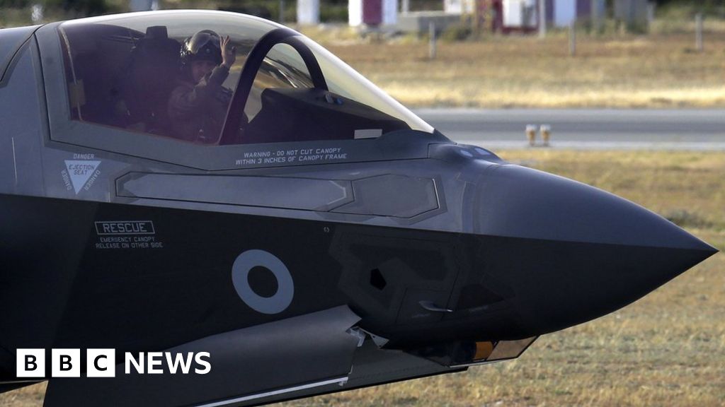 UK stealth fighter jets join fight against Islamic State