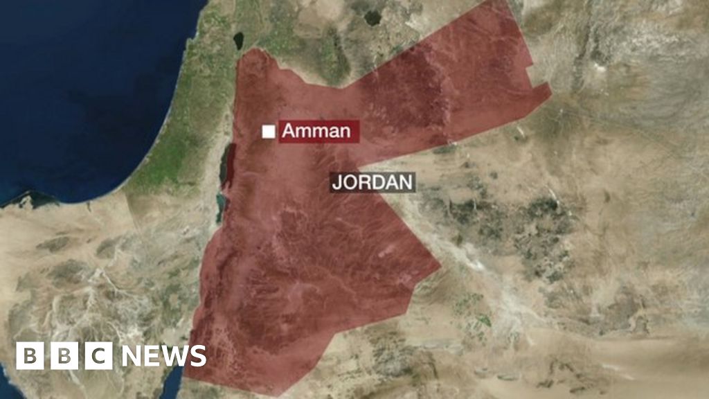 Three killed in Jordan's police camp - BBC News