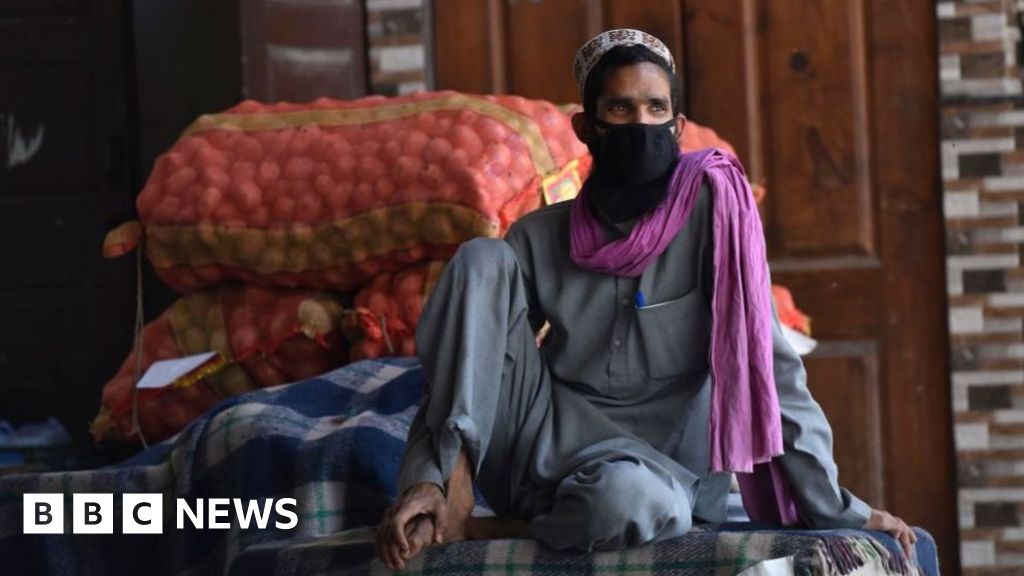 PM Narendra Modi says India will extend coronavirus lockdown until 3 May