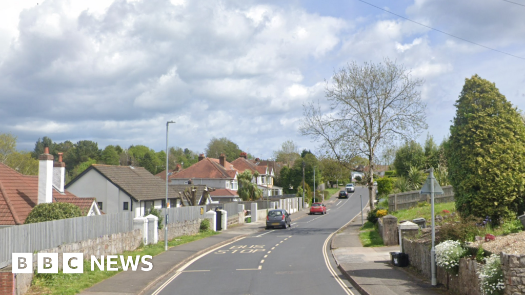 Torquay residents warned ahead of 10-week road closure - BBC News