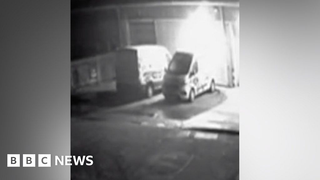 Treforest Industrial Estate: Explosion caught on CCTV - BBC News