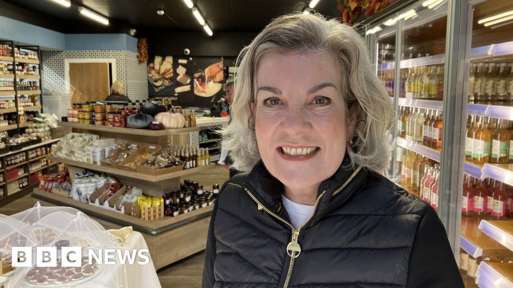 Newry Food Tour: How the city's businesses are adapting - BBC News