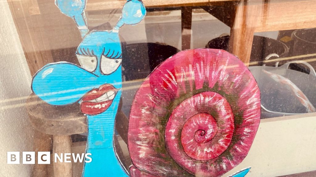 Shaftesbury snail trail launched ahead of fringe festival
