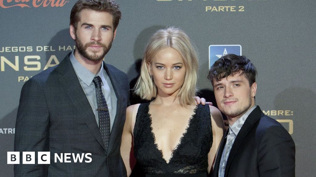 Hunger Games premiere scaled back in light of Paris attacks - BBC News