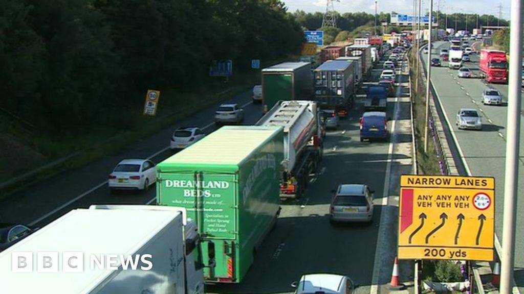 'Road lane closure must be shorter' Highways England told - BBC News