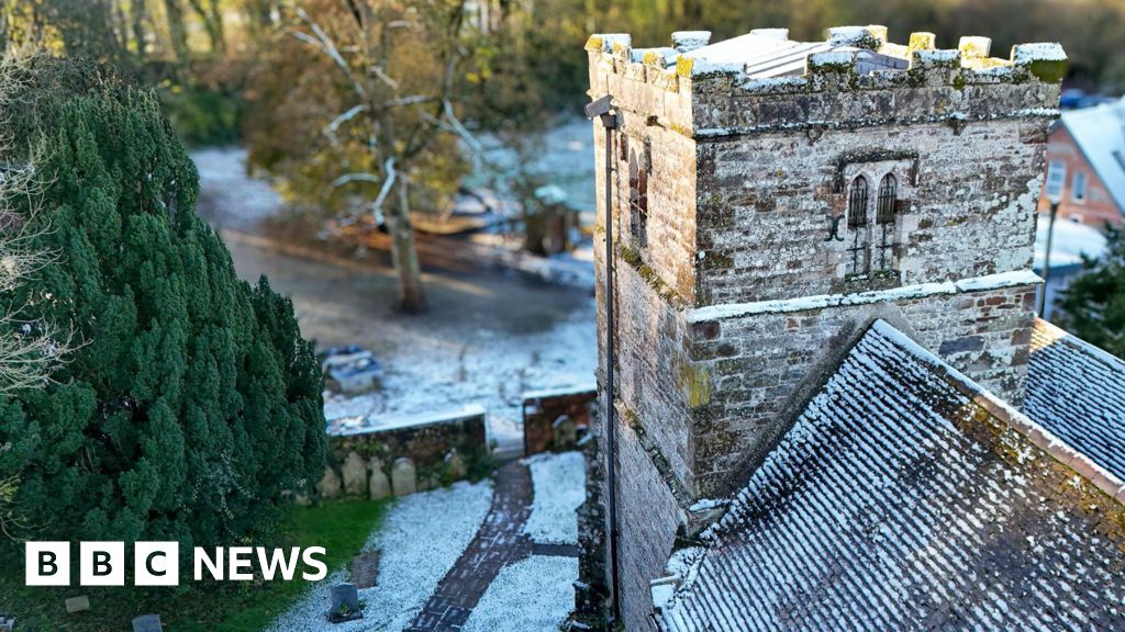 Spetisbury church bell peals for 400th year before tower repairs
