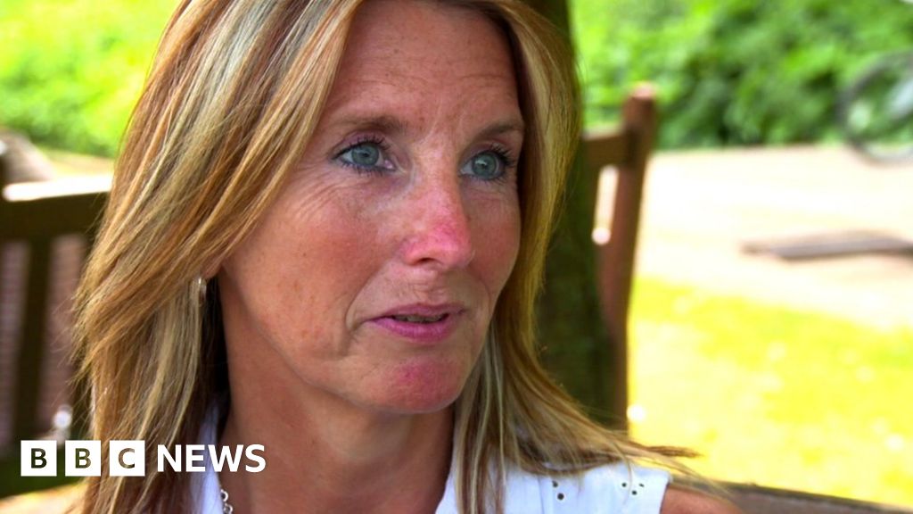'A massive shock' - suffering from anorexia in later life - BBC News