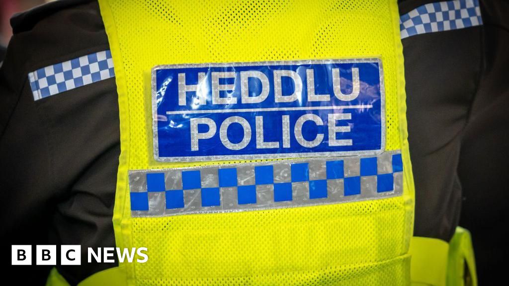 Gwent Police: Two people arrested after hoax call