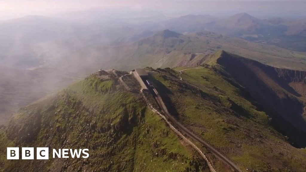 Snowdon summit building Hafod Eryri opens for 10th summer - BBC News