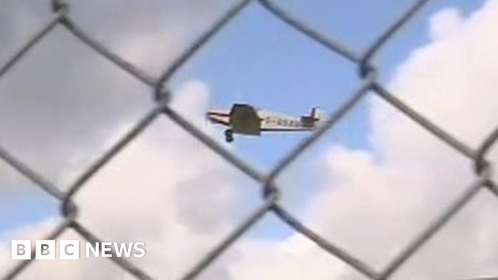 'Impounded' aircraft flies out of former Plymouth airport - BBC News