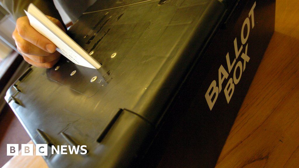 Election 2016: Polling stations open across Cumbria - BBC News