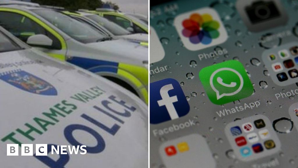 Reading police officer sacked over WhatsApp pictures - BBC News